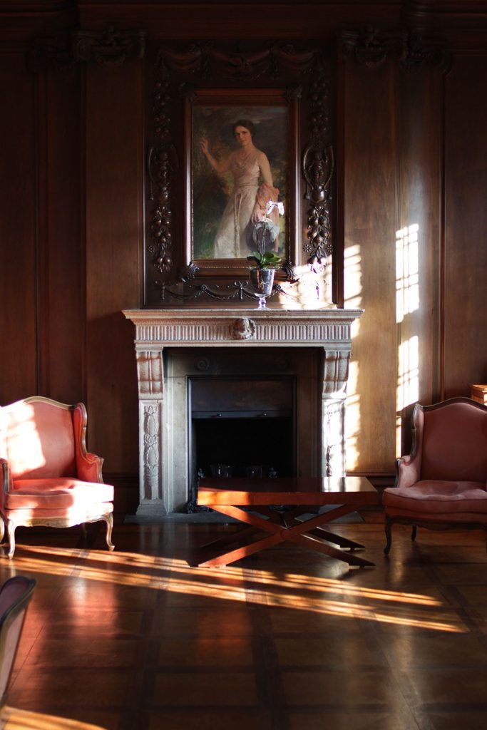 Fürstlich Speisen im Schloss Saareck – Rosegold & Marble